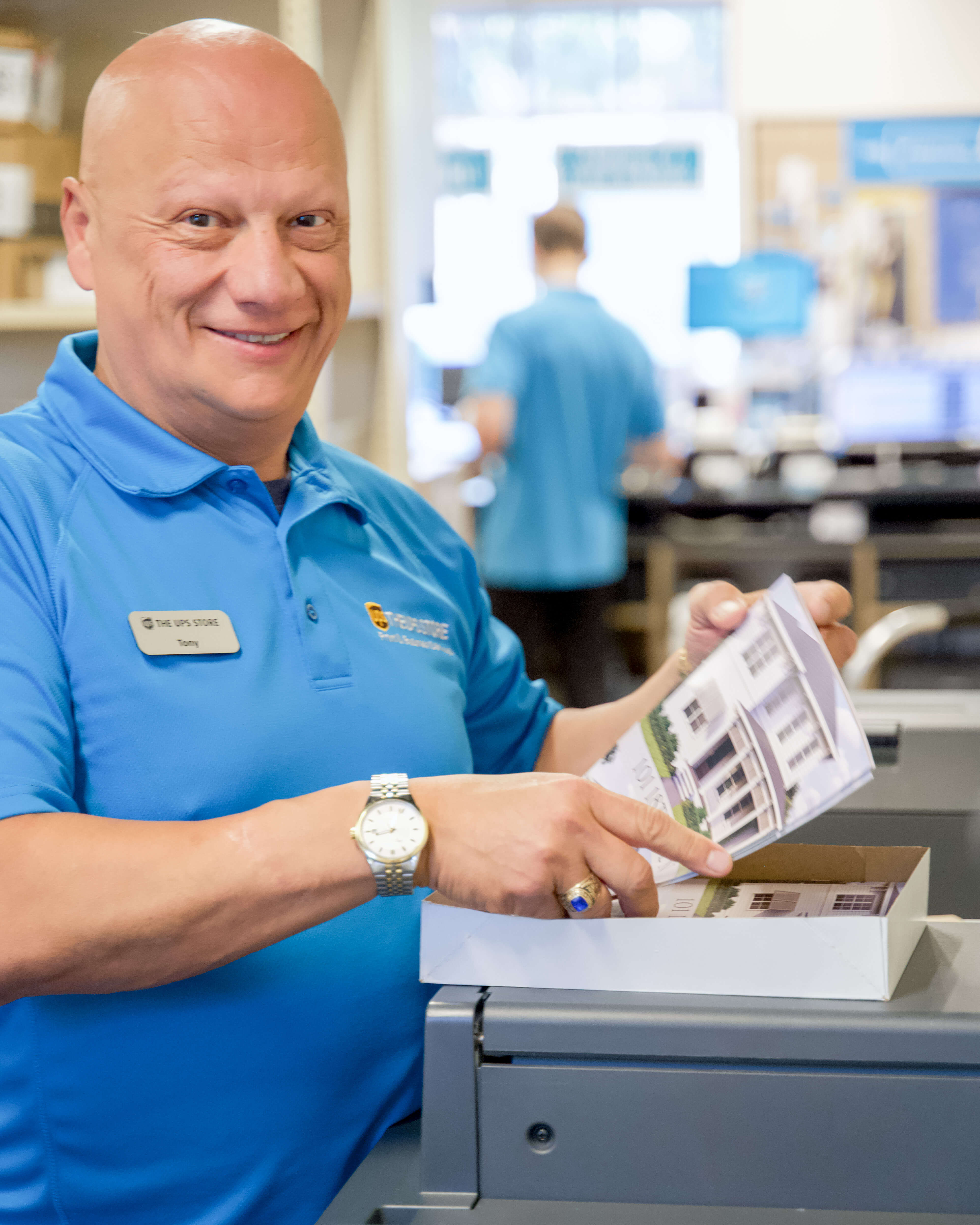 Member Bright Spot: The UPS Store 6886 - 4th St & 7th Ave - St ...