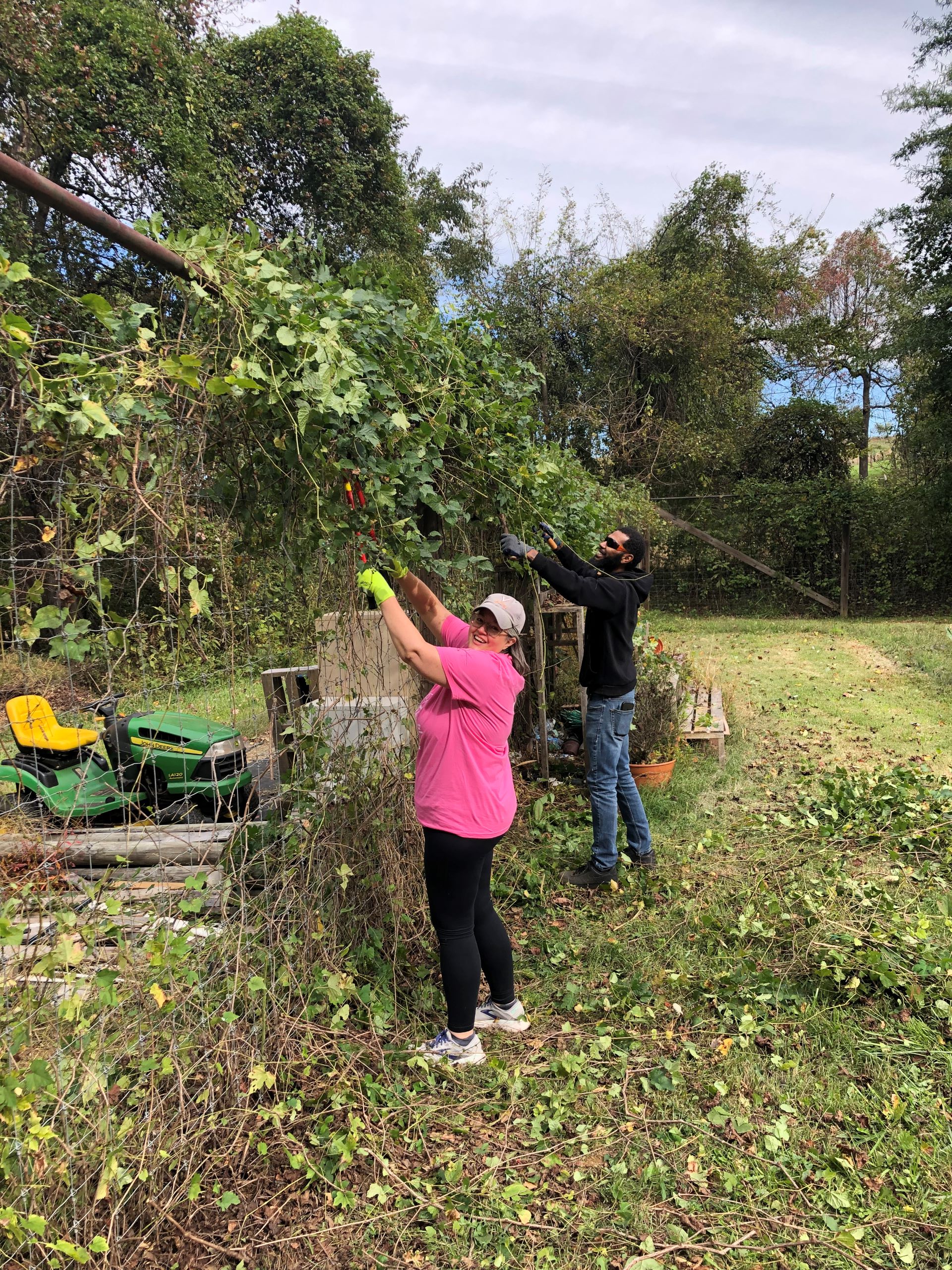 Leaders Lab Alumni Lend a Hand - Charlottesville Regional Chamber of ...